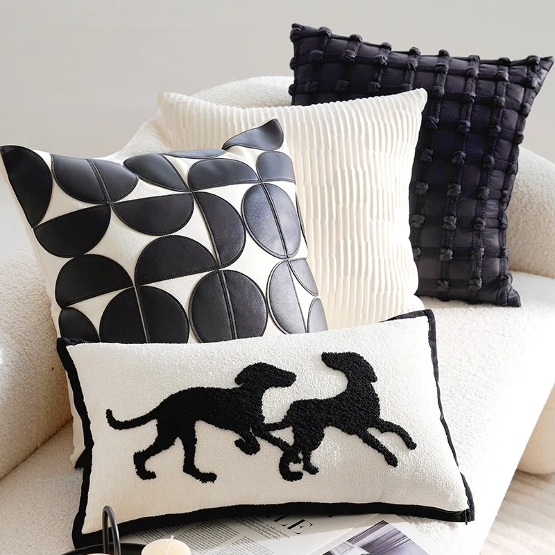 Noire Tactile Pillow Cover – Maison & Fitch